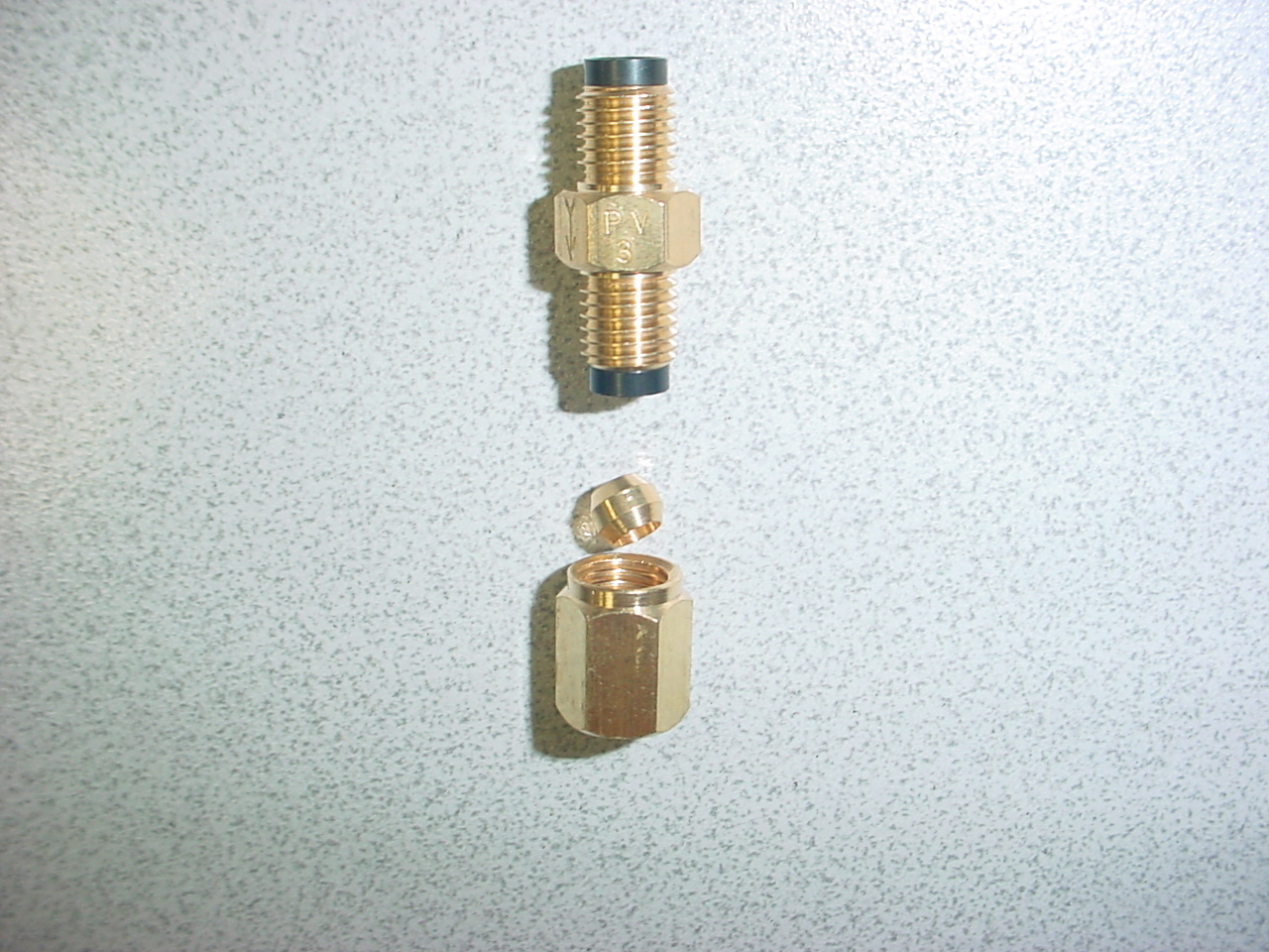 PV3-AS-1 Lube Fitting (PV3) + Nut + ferrule (bore: 4mm) – Atrump ...